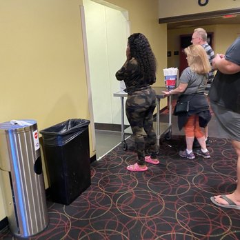 AMC DINE-IN CORAL RIDGE 10 - Updated June 2024 - 449 Photos & 528 ...