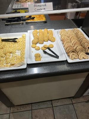 GRAND BUFFET - Updated December 2025 - 47 Photos & 26 Reviews - 6612 ...