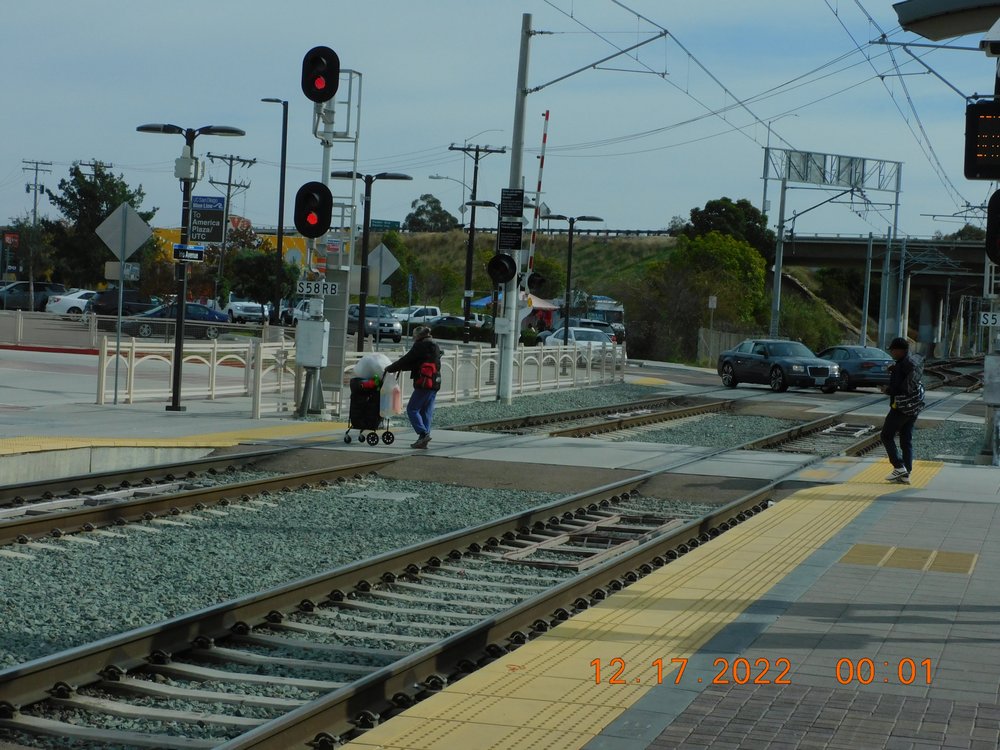 IRIS AVENUE BLUE LINE STATION - Updated May 2026 - 22 Photos - 3120 ...