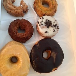 STATUS DOUGH - KNOXVILLE - Updated June 2025 - 206 Photos & 246 Reviews ...