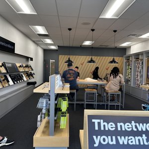 VERIZON - Updated December 2025 - 12 Photos & 64 Reviews - 6695 Las ...