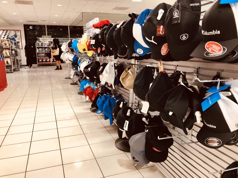 BURLINGTON - 236 Photos & 147 Reviews - 4 Union Sq E, New York, New ...