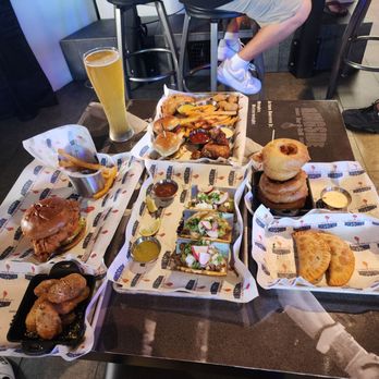 RINGSIDE BAR & GRILL SPORTS BAR - Updated November 2024 - 29 Photos ...