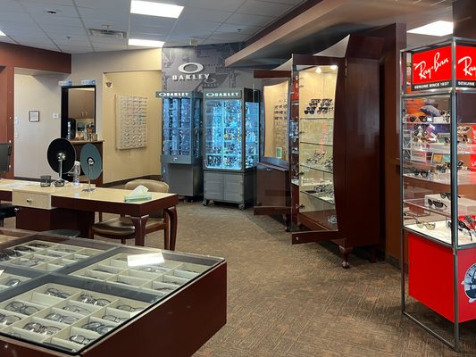 BARNET DULANEY PERKINS EYE CENTER - Updated January 2026 - 43 Photos ...