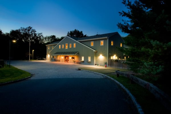 MORRIS ANIMAL INN - Updated December 2025 - 101 Photos & 108 Reviews ...