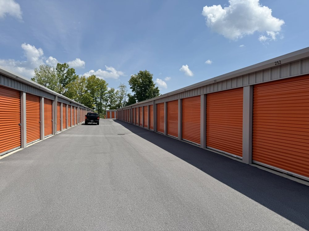 MINI MALL STORAGE - Updated December 2024 - Request a Quote - 62 Photos ...