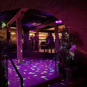 RABBIT HOLE - Updated August 2025 - 60 Photos & 22 Reviews - 210 S 1st ...