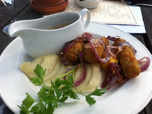 WHITE BEAR - Updated July 2025 - Fairchildes Road, Warlingham, Surrey ...