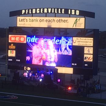 THE PFIELD - Updated January 2026 - 65 Photos - 1301 W Pecan St ...