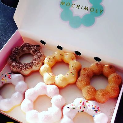 MOCHIMOLY - 54 Photos & 29 Reviews - 315B Millburn Ave, Millburn, New Jersey - Donuts ...