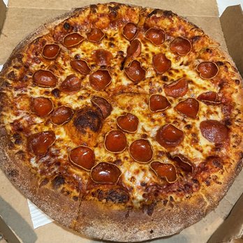 Marco's pizza number store