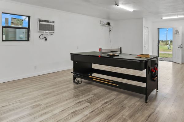 MATHIS MOTOR INN & RV PARK - Updated July 2025 - 57 Photos - 1223 Front ...