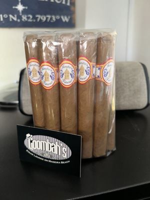 GOOMBAH’S CIGAR LOUNGE - Updated July 2025 - 11 Photos & 16 Reviews ...