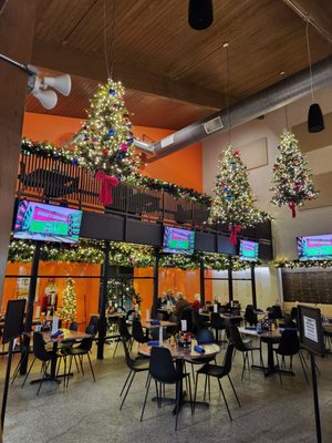 SHAKY JAKES - Updated December 2025 - 84 Photos & 50 Reviews - 121 N ...