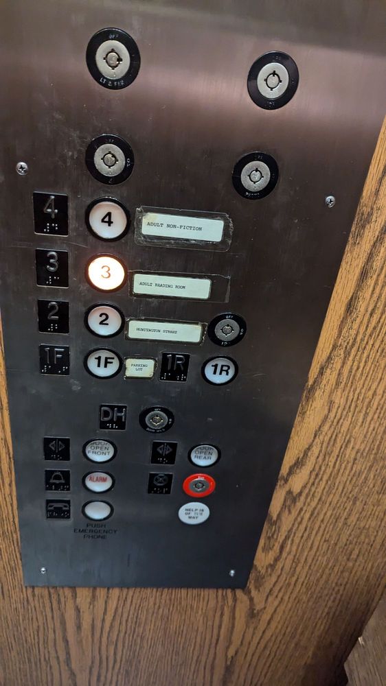 PUBLIC LIBRARY OF NEW LONDON - Updated December 2025 - 34 Photos - 63 ...