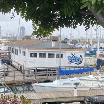 THE CHOWDER BARGE - Updated June 2024 - 1106 Photos & 640 Reviews - 611 ...