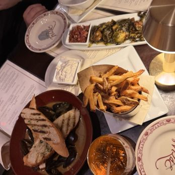 WILDE BAR & RESTAURANT - Updated January 2025 - 627 Photos & 1376 ...