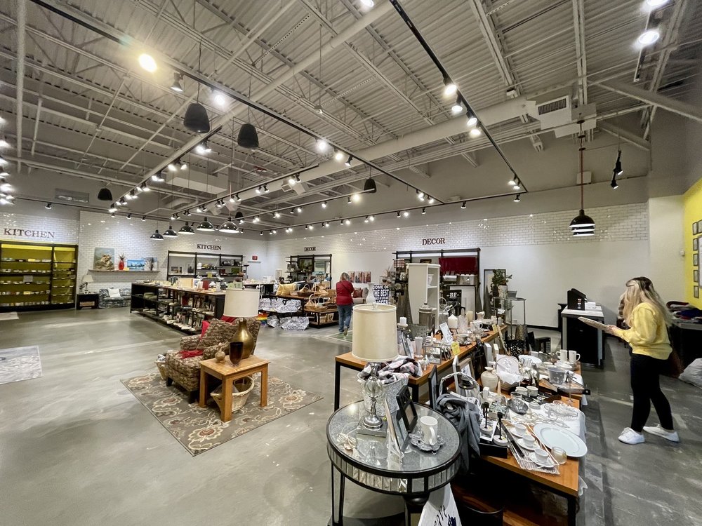 REVITALIZED - Updated July 2025 - 12 Photos - 1101 Outlet Collection ...