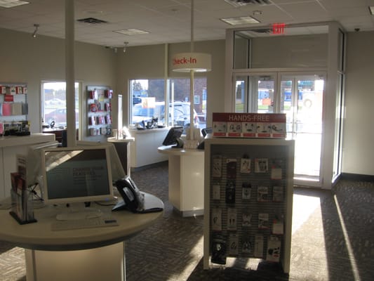 VERIZON AUTHORIZED RETAILER, TCC - Updated November 2024 - 17 Reviews ...