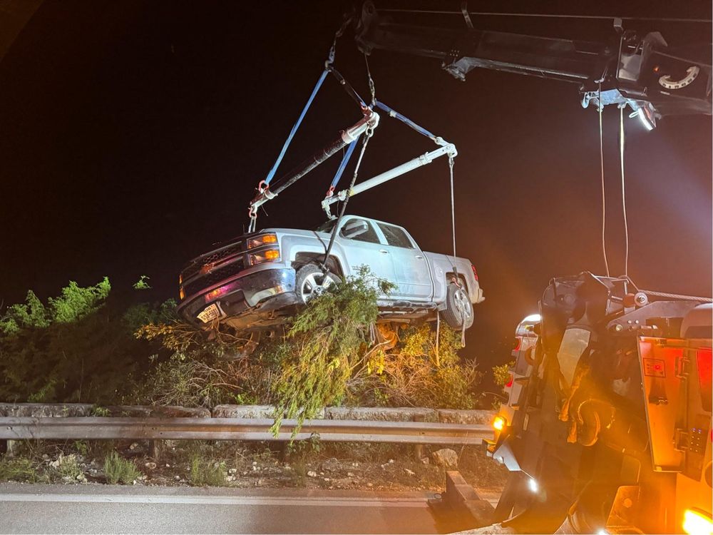 AUSTIN TOWING COMPANY - Updated April 2026 - 18 Photos - 2305 W Howard ...