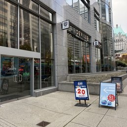 DEVILLE COFFEE - BENTALL 5 - Updated January 2026 - 26 Photos - 550 Burrard Street, Vancouver ...