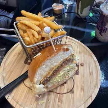 RETRO BITES - Updated December 2025 - 125 Photos & 15 Reviews - 1582 US ...