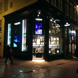 SKINS COSMETICS - Updated August 2025 - 11 Photos & 13 Reviews ...