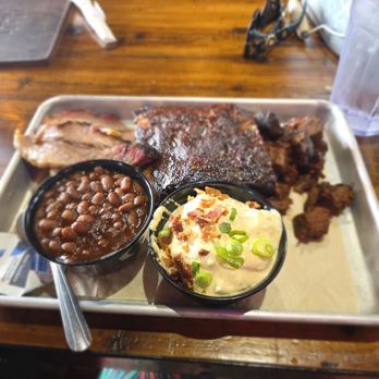 SAUCED BBQ & SPIRITS - EL SEGUNDO - Updated June 2025 - 876 Photos ...