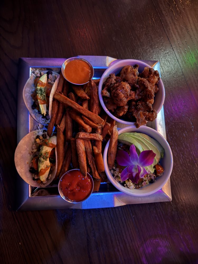 SAINT FELIX - Updated July 2025 - 840 Photos & 948 Reviews - 1602 N ...