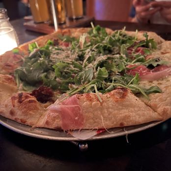 FEDERAL PIZZA - 1249 Photos & 1563 Reviews - 5210 N Central Ave ...