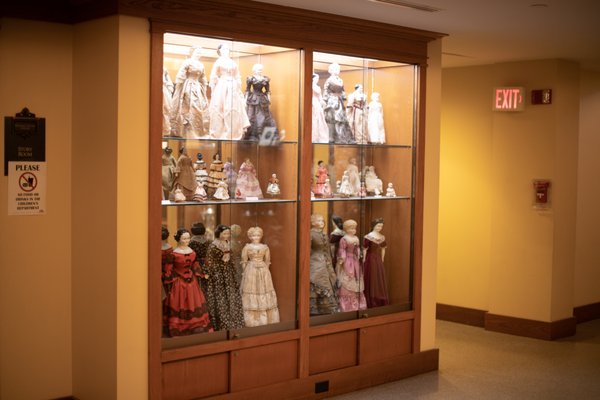 KENDALL YOUNG LIBRARY - Updated July 2025 - 1201 Willson Ave, Webster ...