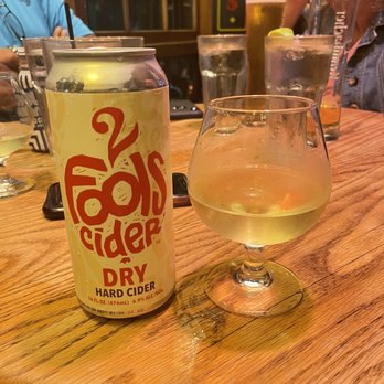 POOR PHIL’S SHELL BAR - 215 Photos & 485 Reviews - 139 S Marion St, Oak ...