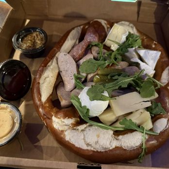 EDELWEISS PIZZA PUB PASTRIES - Updated January 2025 - 360 Photos & 161 ...