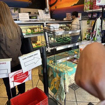 POKE EXPRESS - Updated March 2025 - 700 Photos & 682 Reviews - 19 S ...