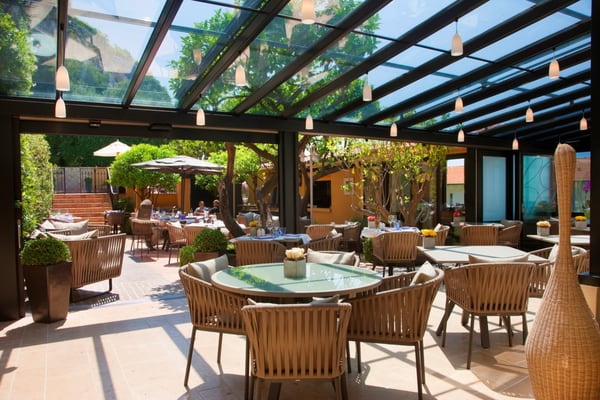 LE PATIO - Updated July 2025 - 23 Photos & 13 Reviews - 11 quai Rauba ...