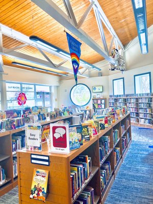 NEWTOWN PUBLIC LIBRARY - Updated August 2025 - 35 Photos - 201 Bishop ...