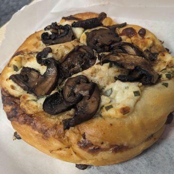 BEYOND PASTRY STUDIO - 340 Photos & 73 Reviews - 1067 Alakea St ...