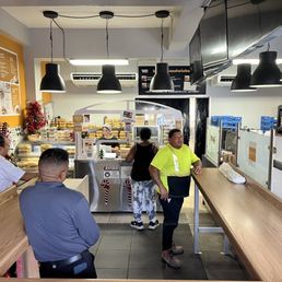 BAKERS BROS - Updated January 2026 - 52 Photos & 14 Reviews - Avenida ...