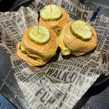 WALK-ON’S SPORTS BISTREAUX - CLEMSON RESTAURANT - Updated June 2025 ...