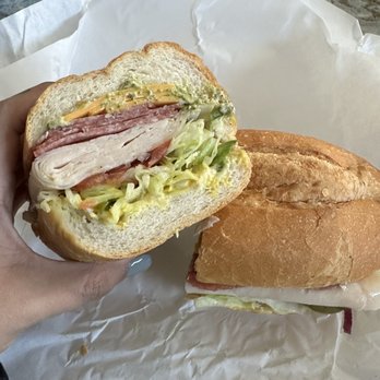 GOLDEN 9TH DELI & MARKET - Updated January 2026 - 89 Photos & 71 ...