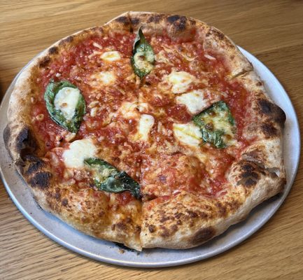 GIULIA - Updated December 2025 - 15 Photos - 61 York Street, Ottawa ...