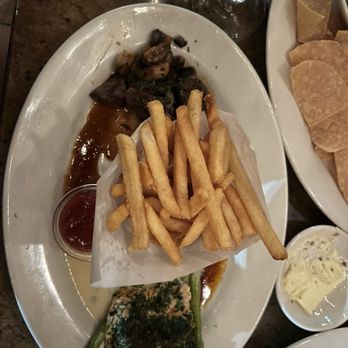 THE CHEESECAKE FACTORY - Updated March 2025 - 825 Photos & 579 Reviews ...