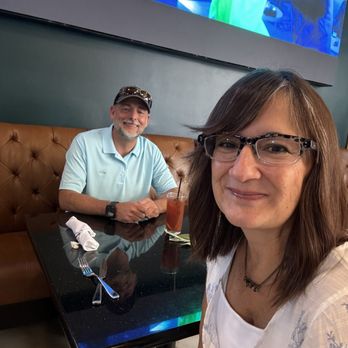 YELLOW RIVER ALE HOUSE - Updated May 2025 - 37 Photos & 27 Reviews ...