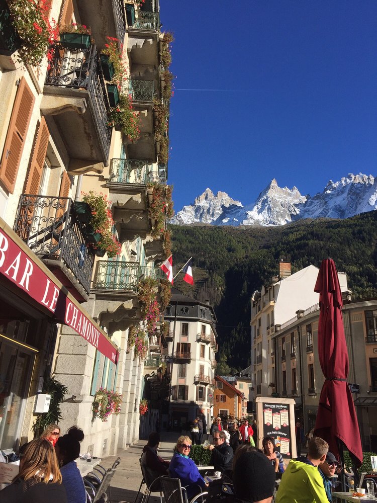 BAR DE CHAMONIX - Updated July 2025 - 58 Place Eglise, Chamonix Mont ...