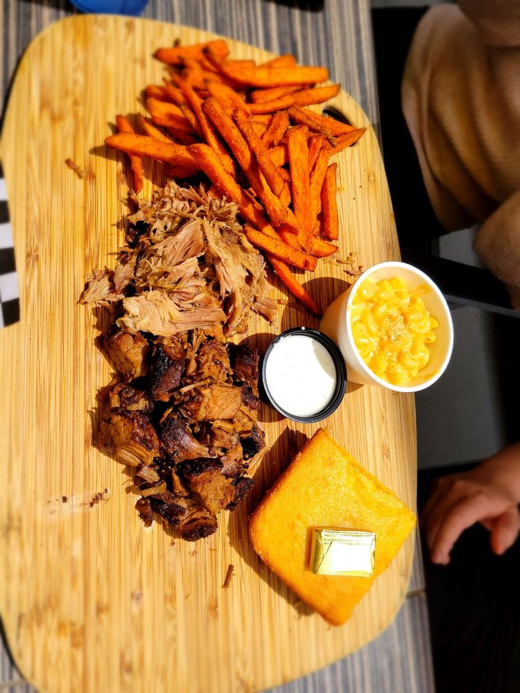 BEACH PIT BBQ - Updated December 2025 - 493 Photos & 955 Reviews - 1676 ...