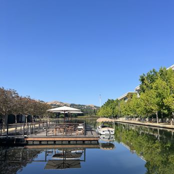 LAKESIDE COFFEE BAR - Updated November 2025 - 221 Photos & 76 Reviews ...