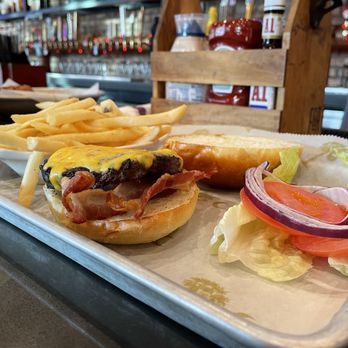 AMERICAN TAP HOUSE - Updated October 2025 - 183 Photos & 317 Reviews ...