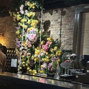 BLOOM BOTANICAL BISTRO - Updated August 2024 - 255 Photos & 116 Reviews ...