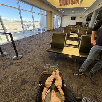 PIEDMONT TRIAD INTERNATIONAL AIRPORT - GSO - Updated October 2025 - 285 ...