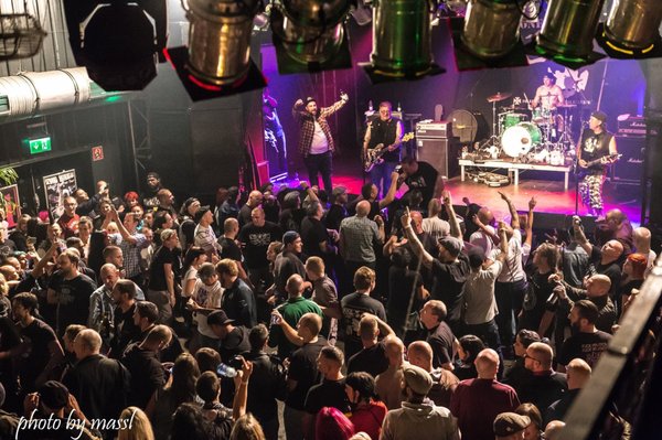 BACKSTAGE - Updated August 2025 - 61 Photos & 71 Reviews ...